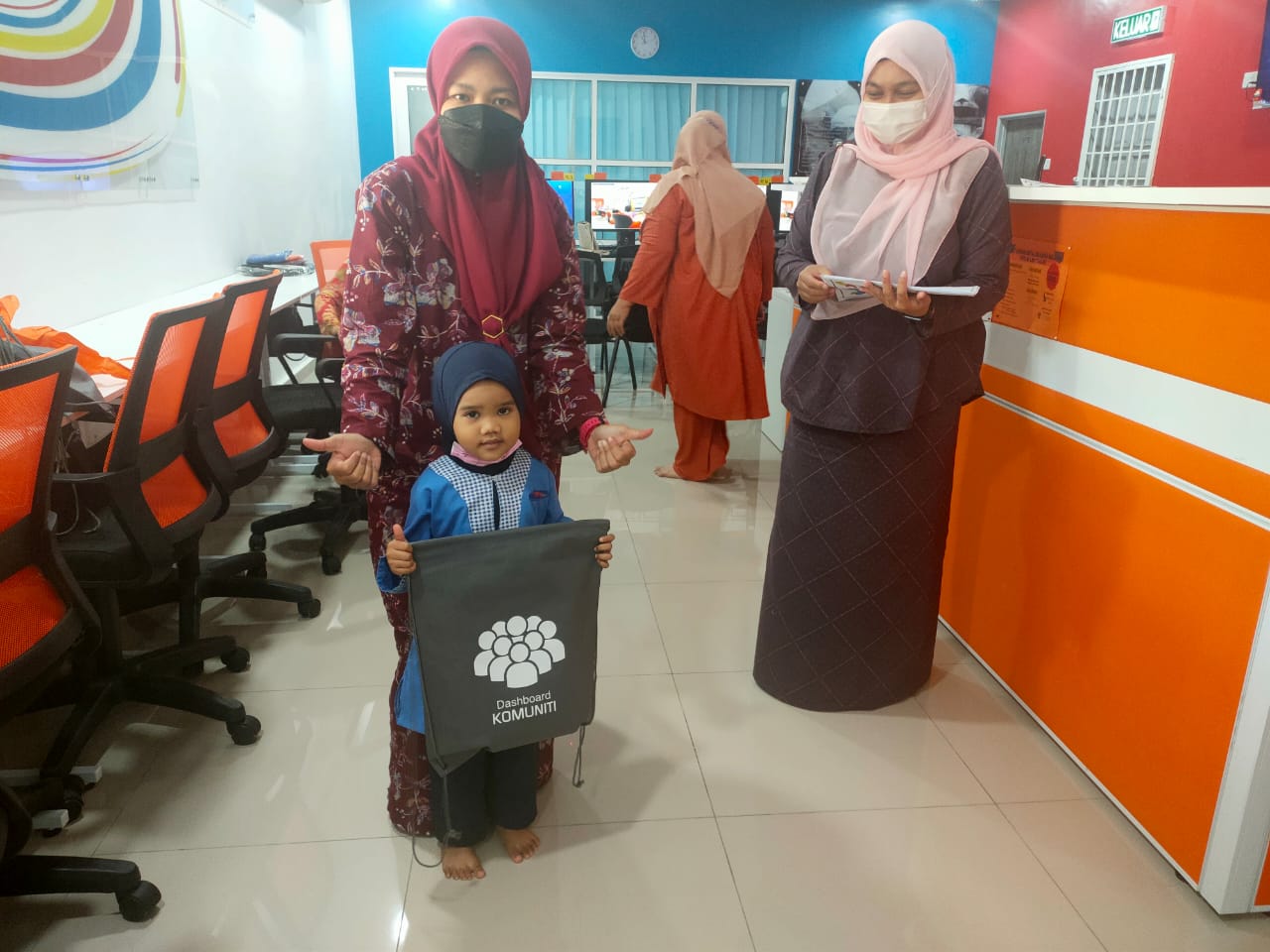 Program Advokasi dan Mewarna Sempena Hari Raya – NADI Kg Labi Tualak